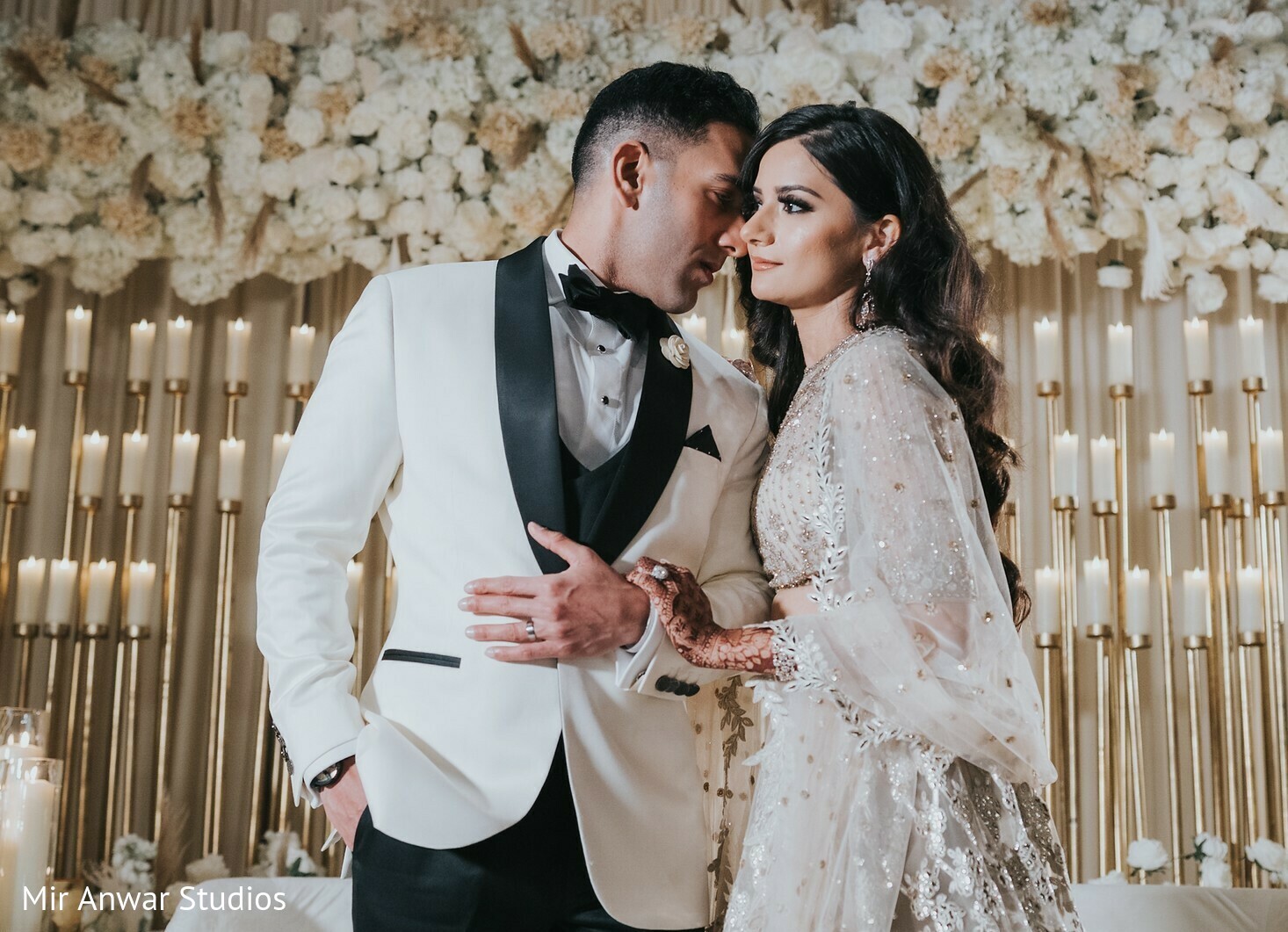 Ravishing indian couple's wedding reception attire | Photo 361007
