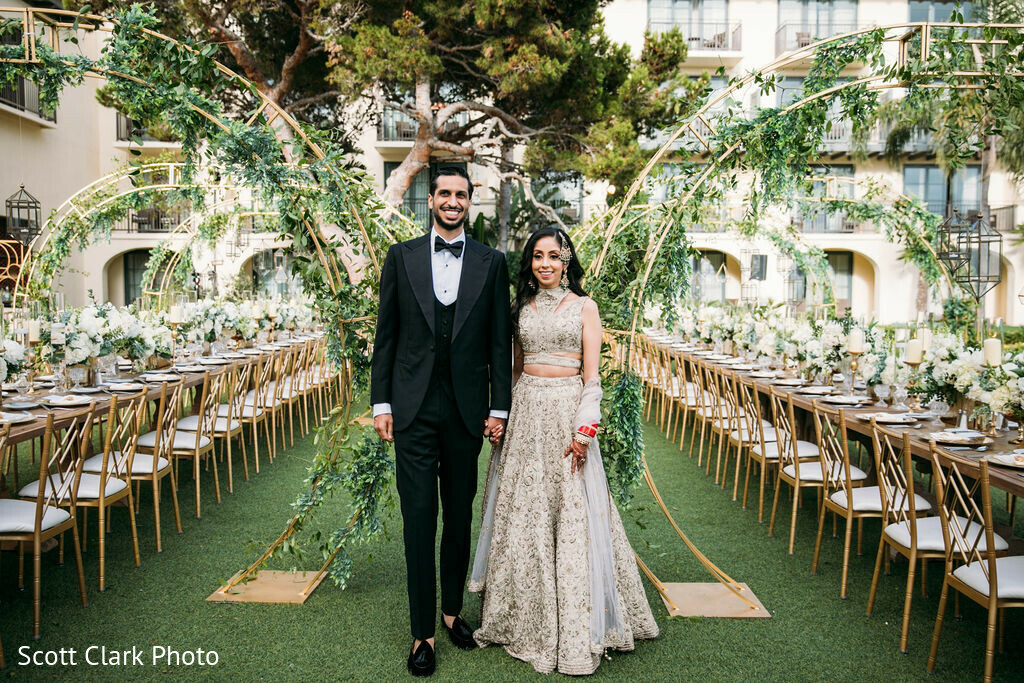 Charming indian couple's wedding reception capture | Photo 364674