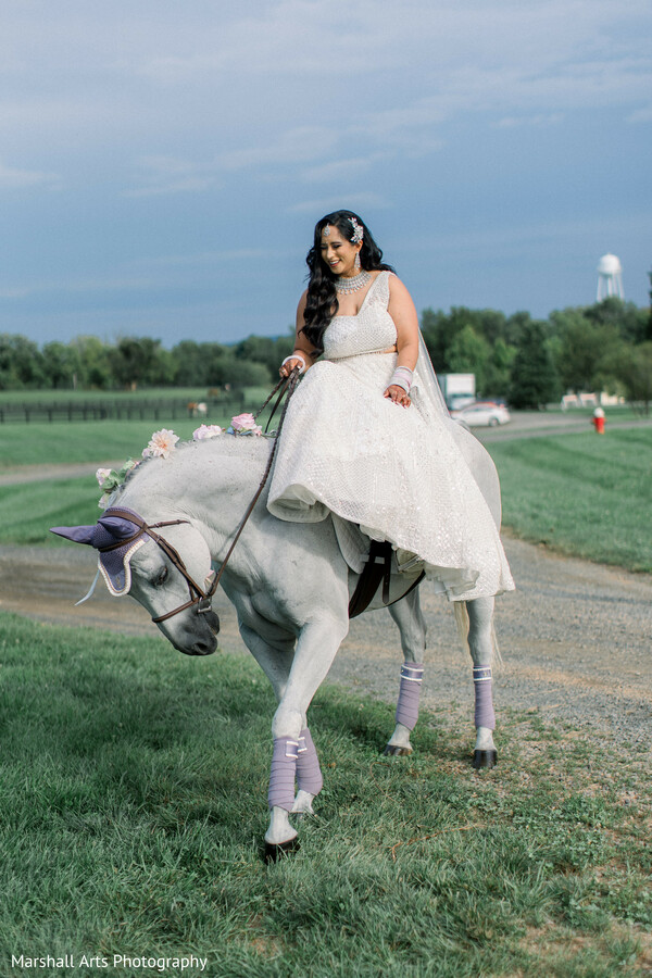 A Grand Bridal Entrance | Photo 437590