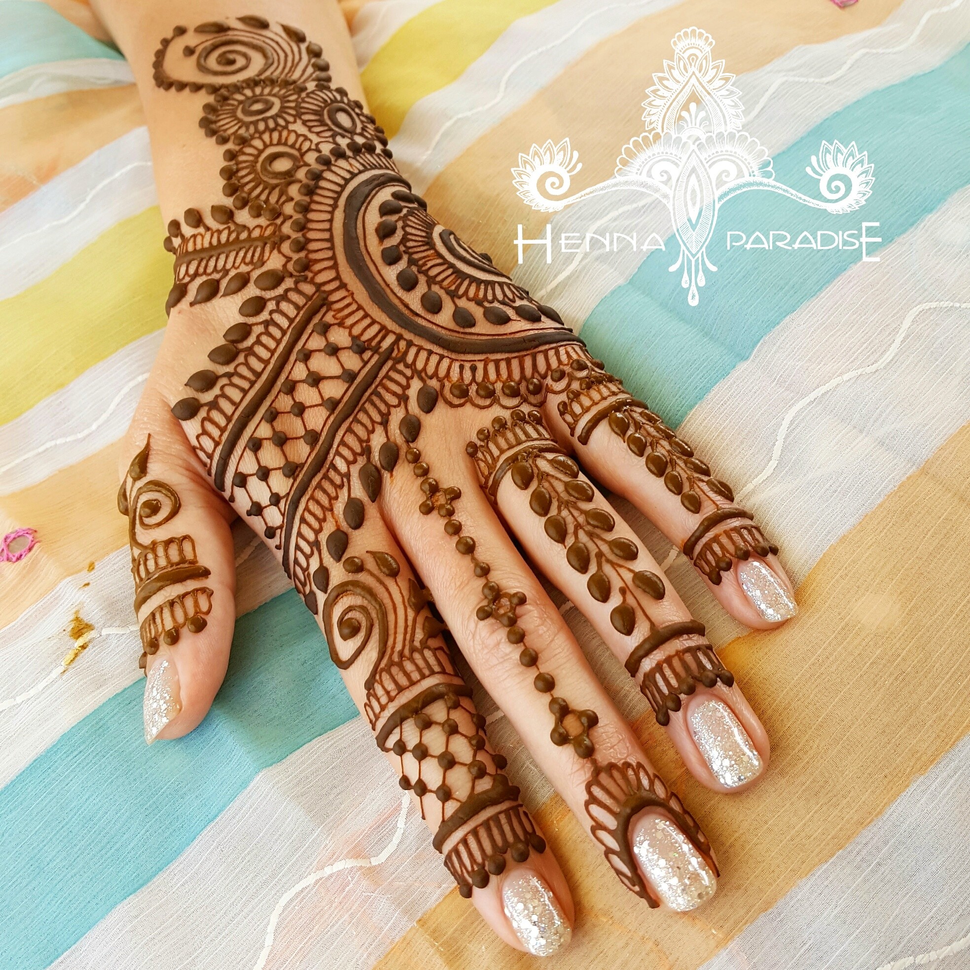 Bridal Mehndi On Hands | Photo 88682