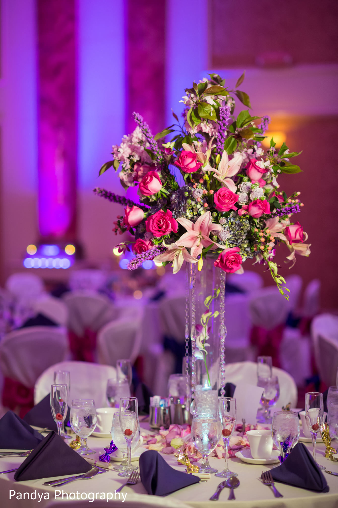 Beautiful floral table centerpieces. | Photo 90941